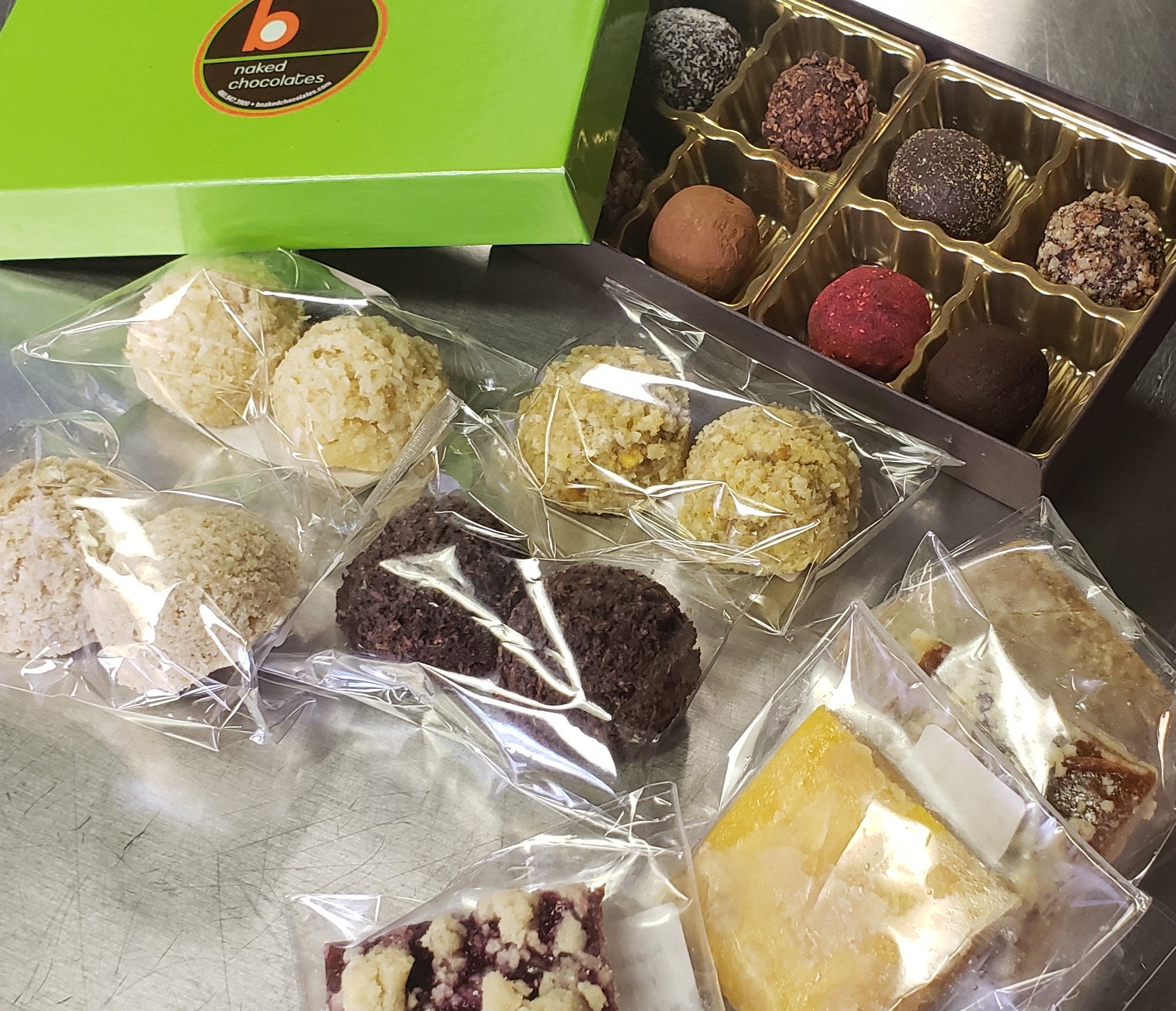Gift Bundle II | b Naked Chocolates